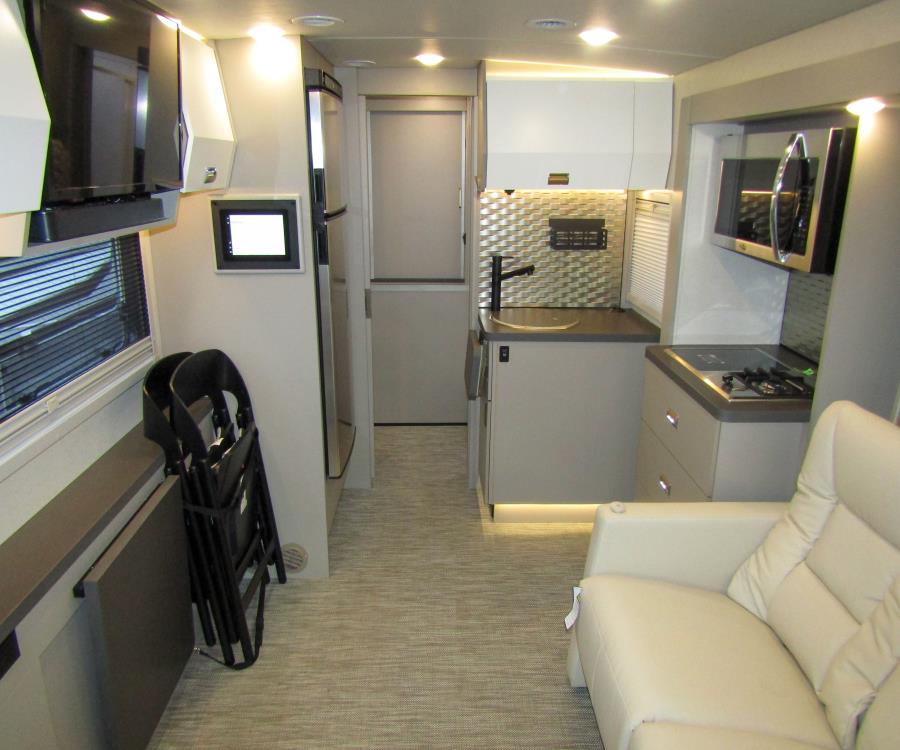 Used 2025 Winnebago View 24T for sale in Tucson, AZ